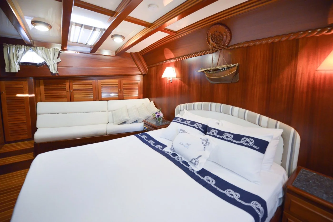 Ros Mare Deluxe Gulet with 4 cabins in Turkey — Blue Cruise - The Gulet Specialists