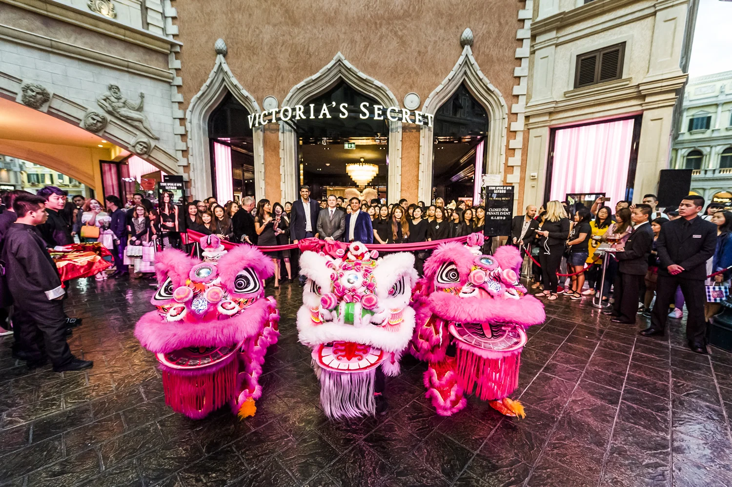 VICTORIA’S SECRET MACAO FLAGSHIP STORE LAUNCH — BESPOKE