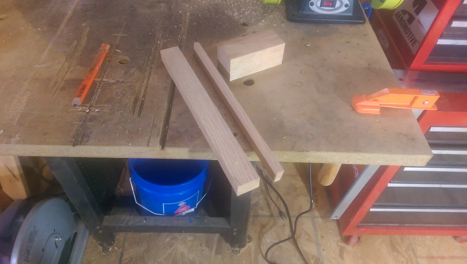 Building a Wooden Hammer by Hand — Never Stop Building - Crafting Wood ...
