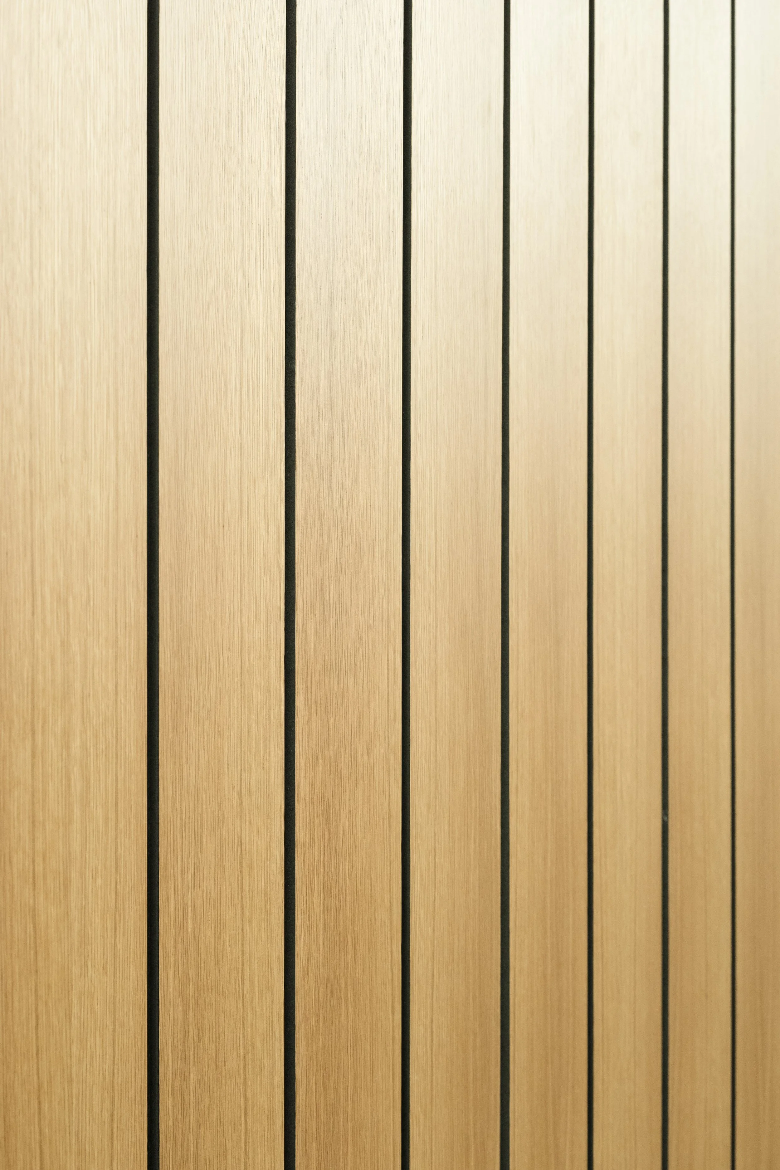 Fluted 5" Oak UV — Stacked Wood Walls