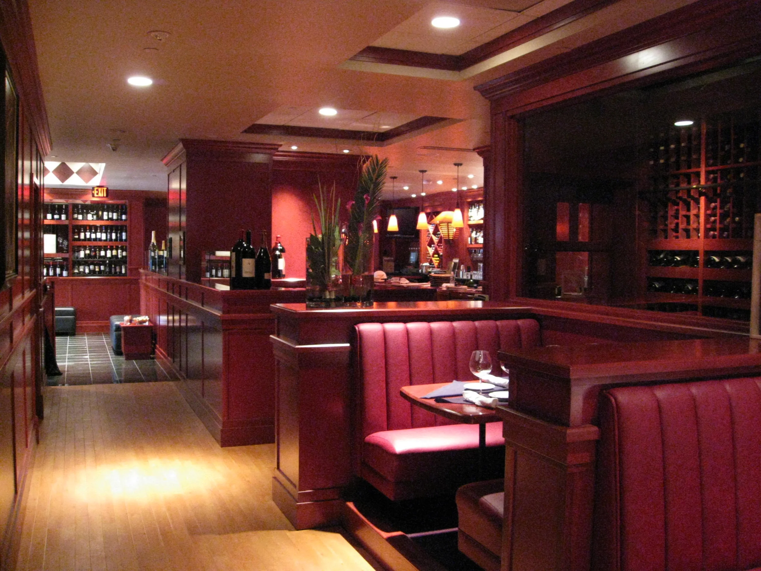 Fleming's Steakhouse, Providence RI — D. Bruce Greenwald, Architect