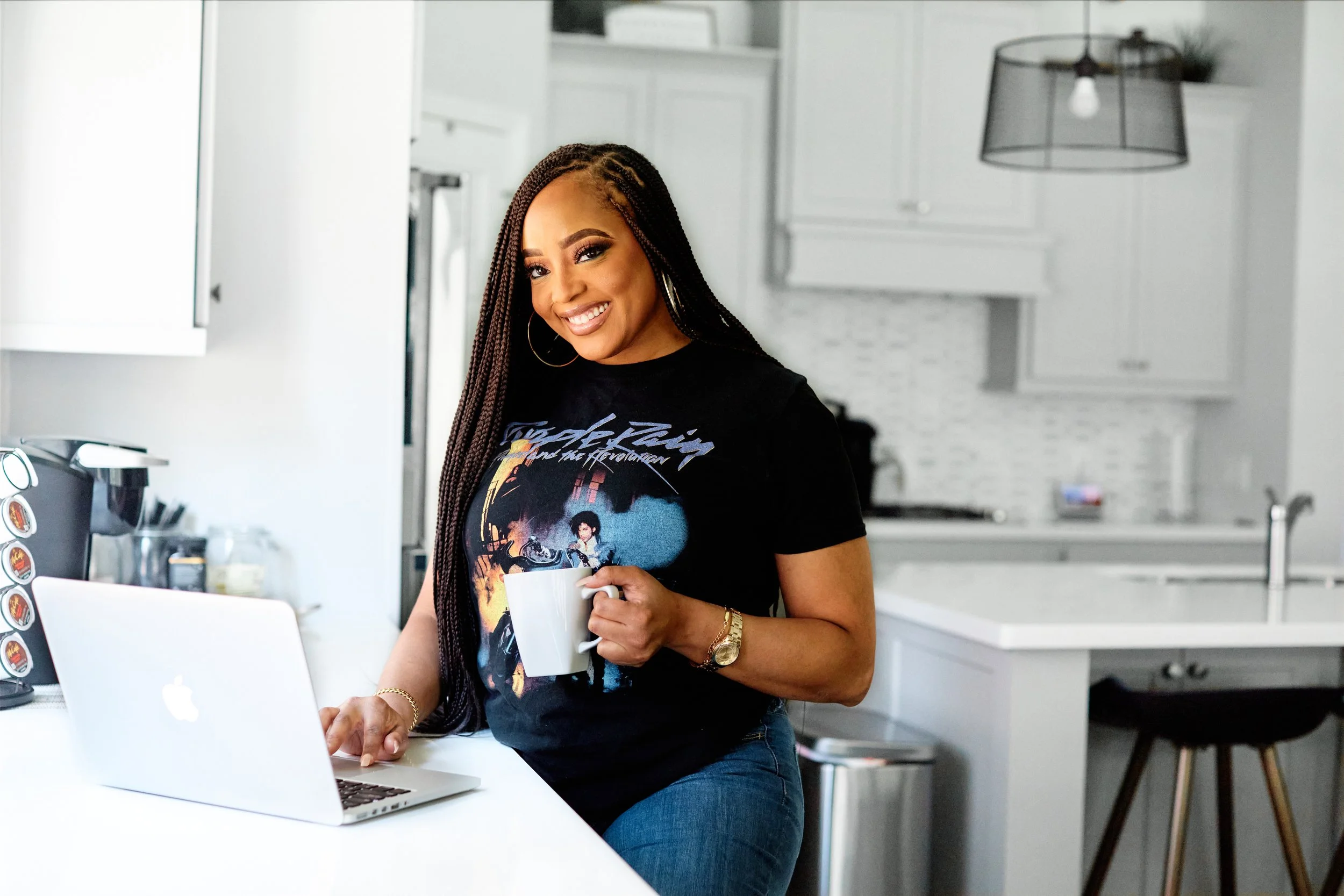 Cari Hawthorne-Helping you successfully navigate the workplace