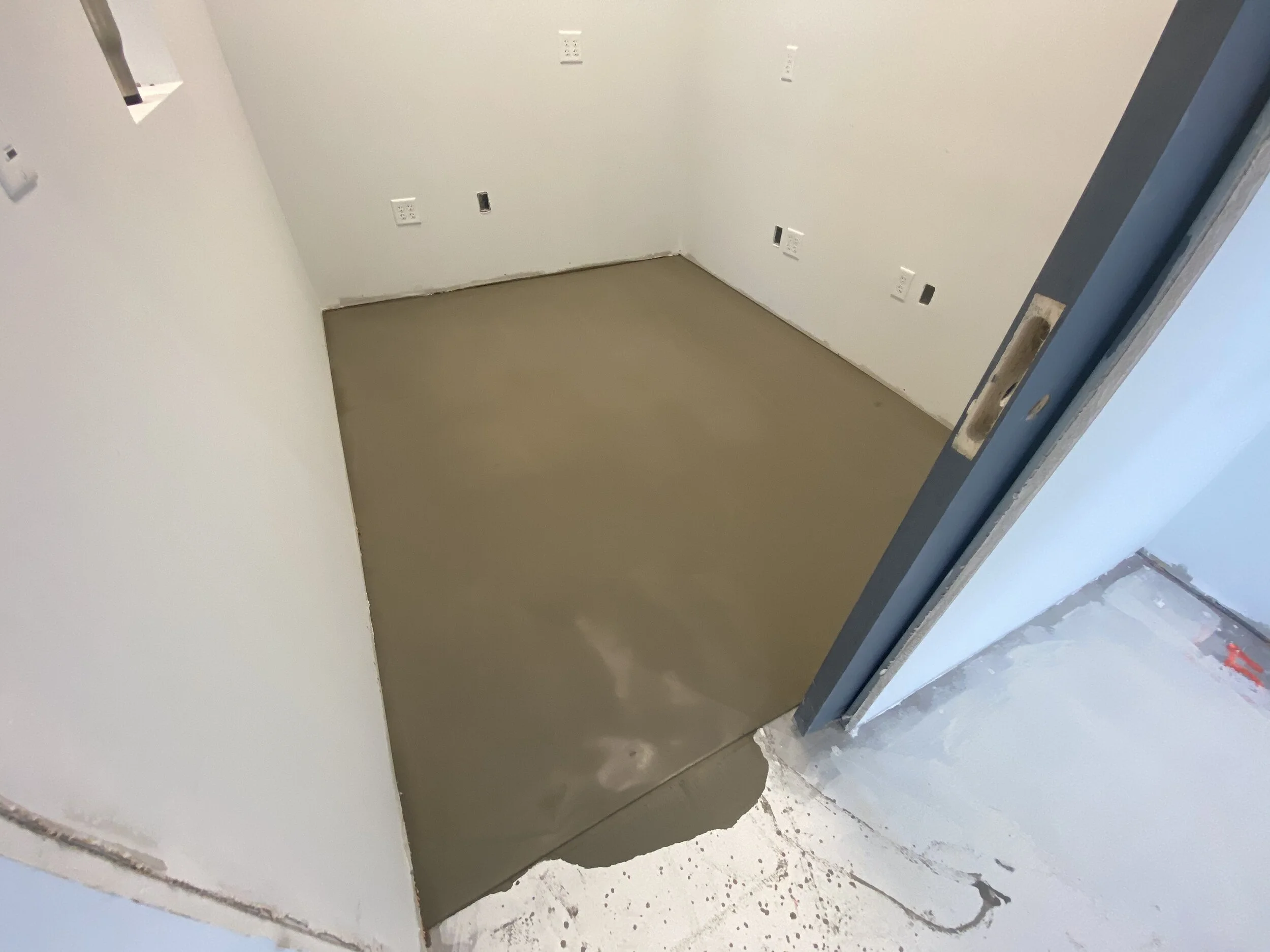 SELF LEVELING CONCRETE CONTRACTORS