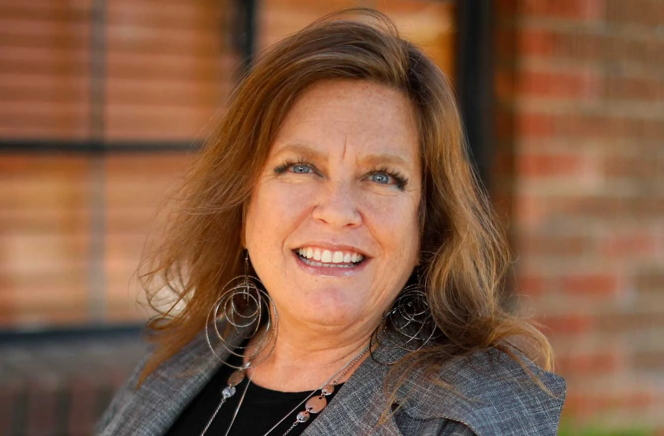 about — holly stuczynski