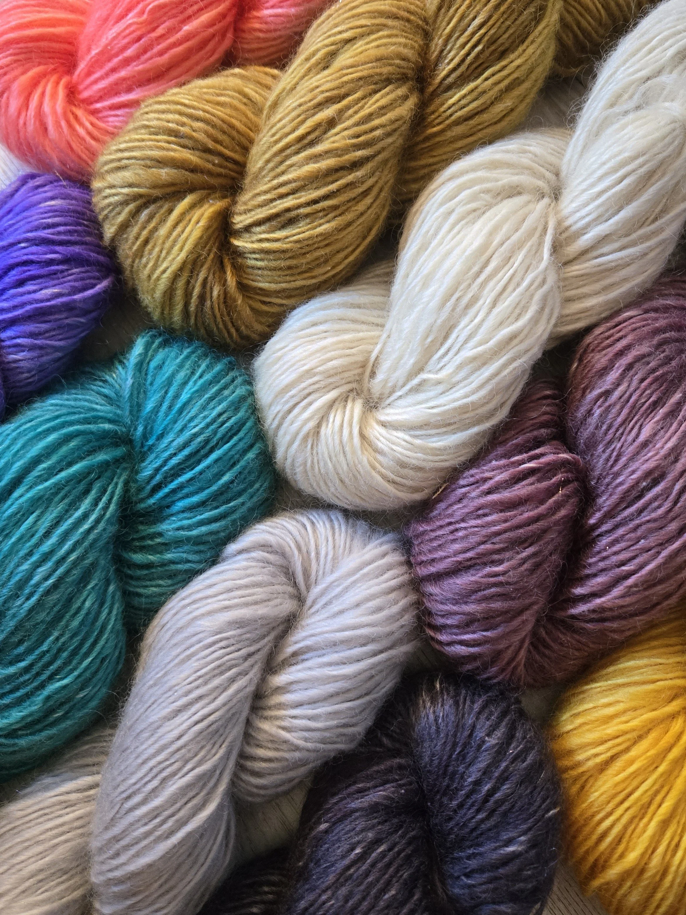HALO - "Tinseltown" Collection - 5.5oz Leicester Lopi-spun Worsted Yarn ...