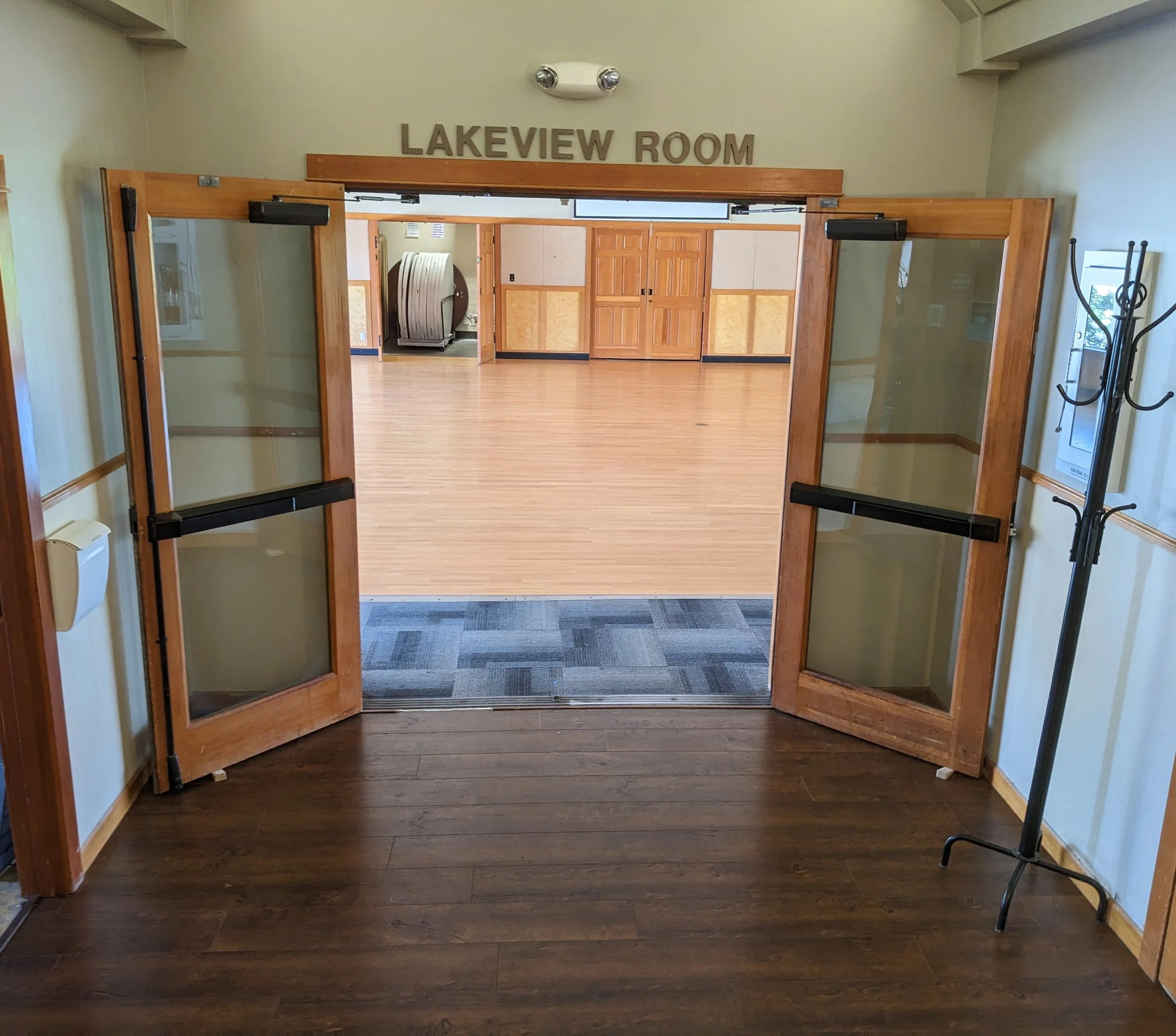 LakeView — Lake Ballinger Center