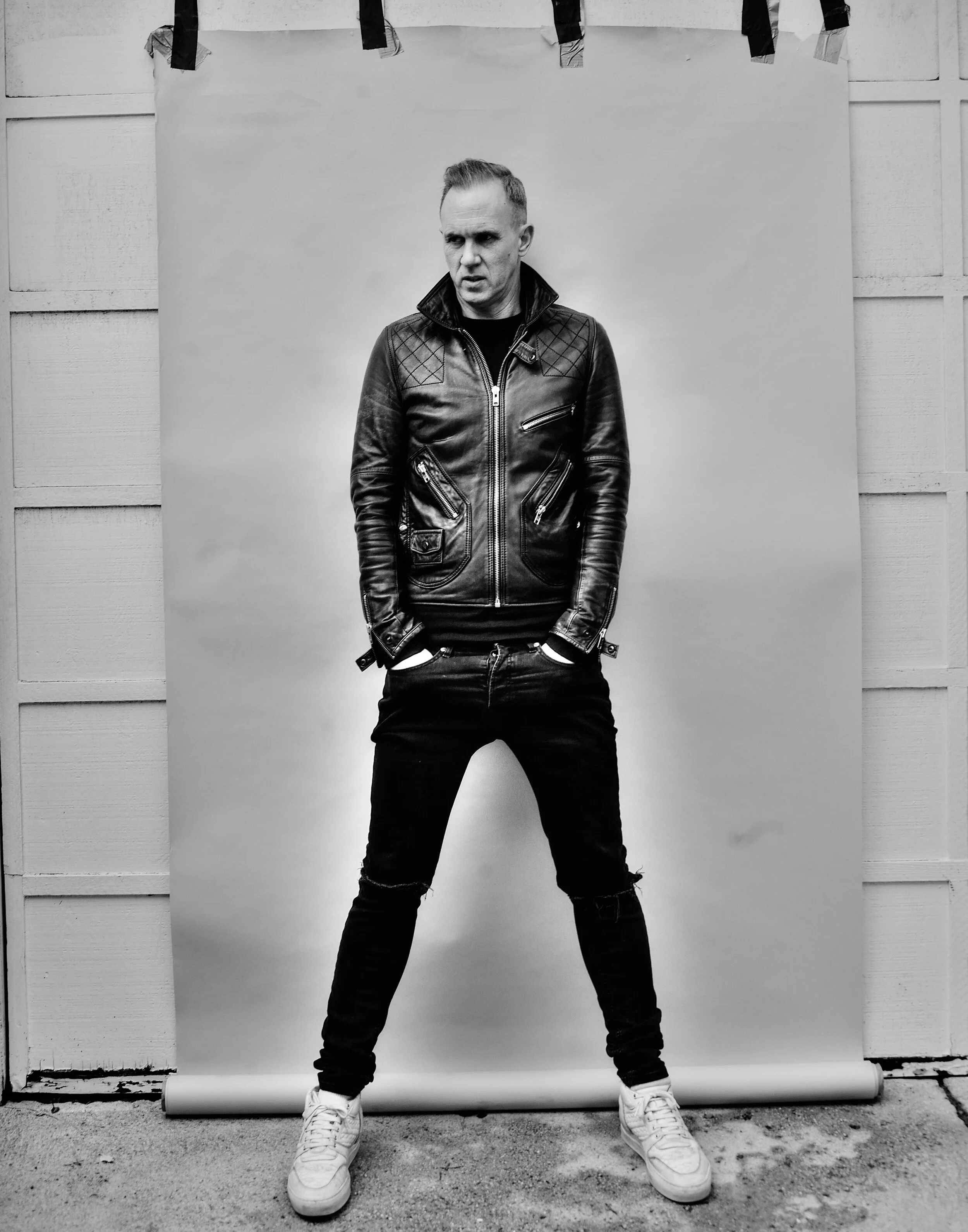 Portrait — PHIL KNOTT