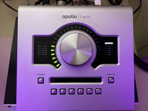 Tips for Recording Electric Guitar DI at Home — LOOK UP RECORDS