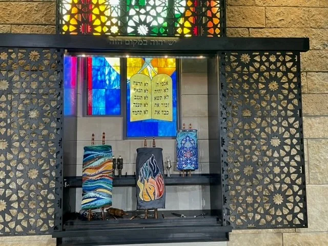 Torah Mantels : Custom-Designed & Modern Torah Covers by Chana Gamliel ...
