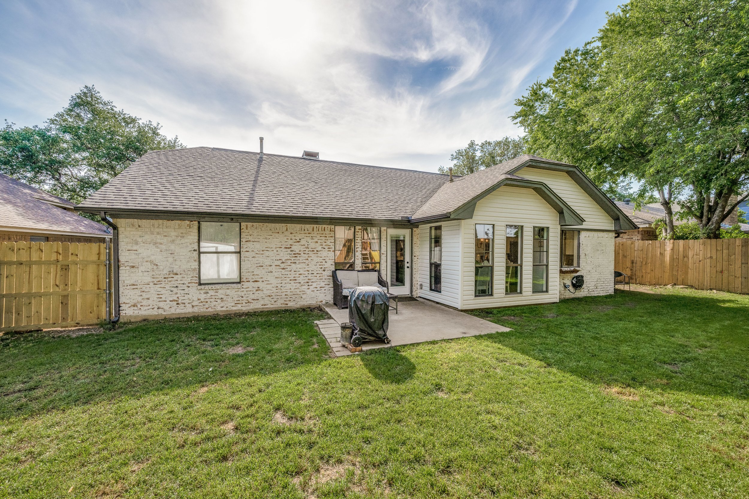 2313 Parkside — Nail & Key