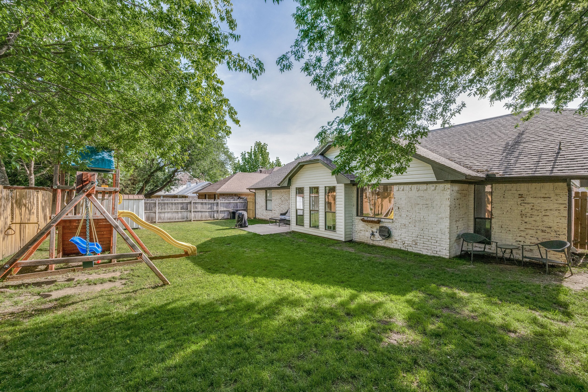 2313 Parkside — Nail & Key