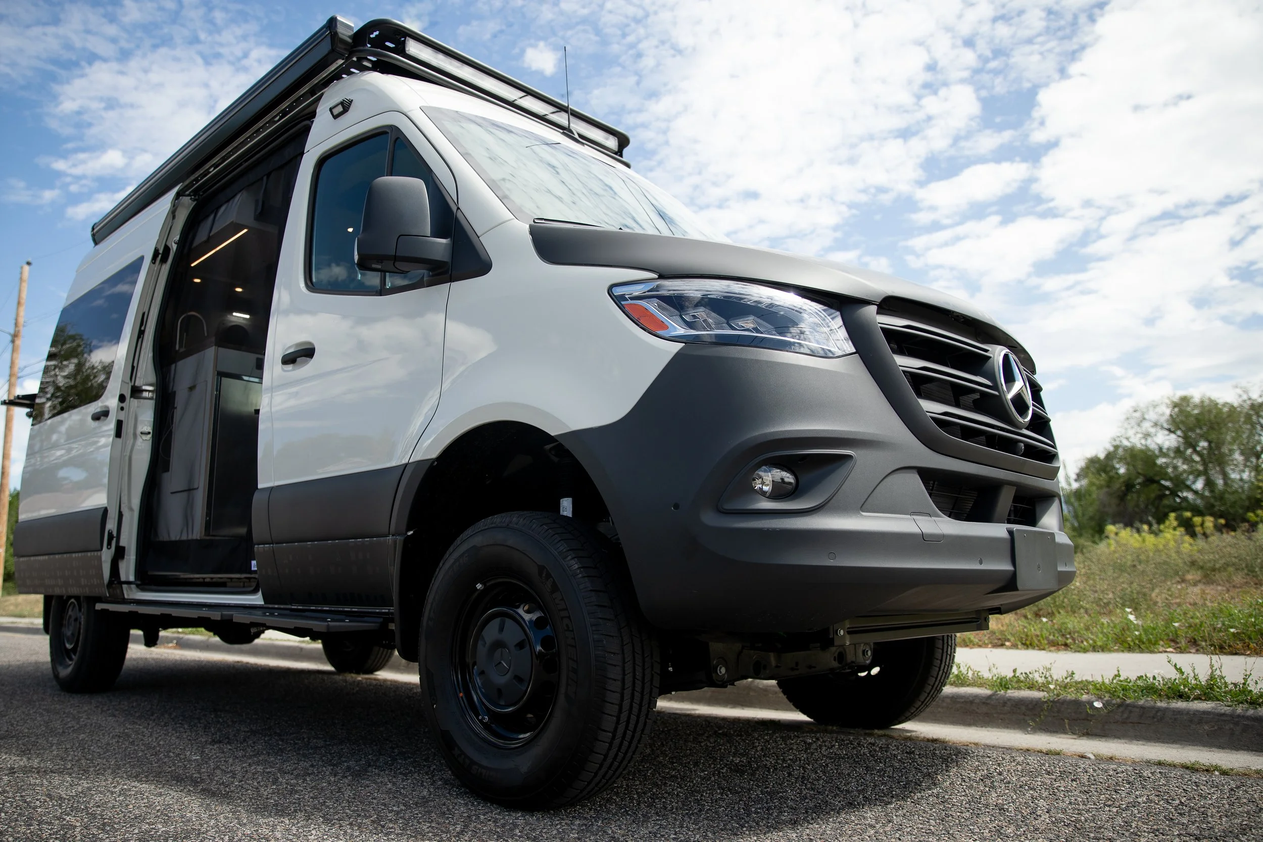 Custom Overland Vehicles | Expert Expedition Truck Builders | Off-Grid ...