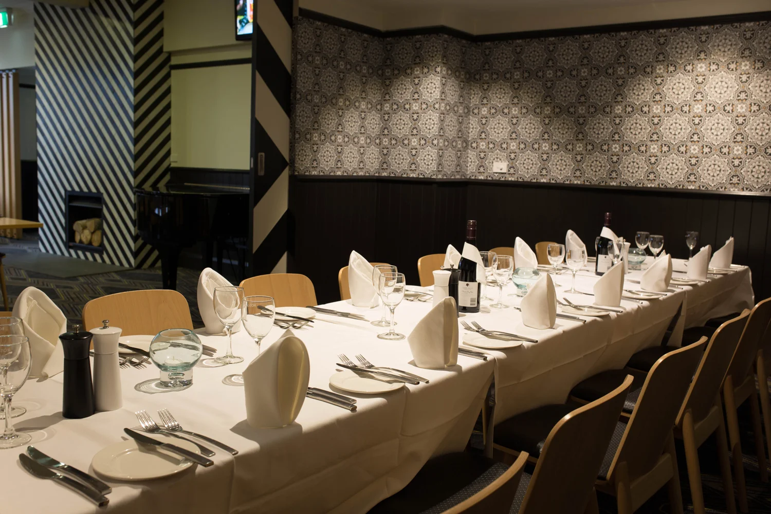 Private Dining — Rosstown Hotel