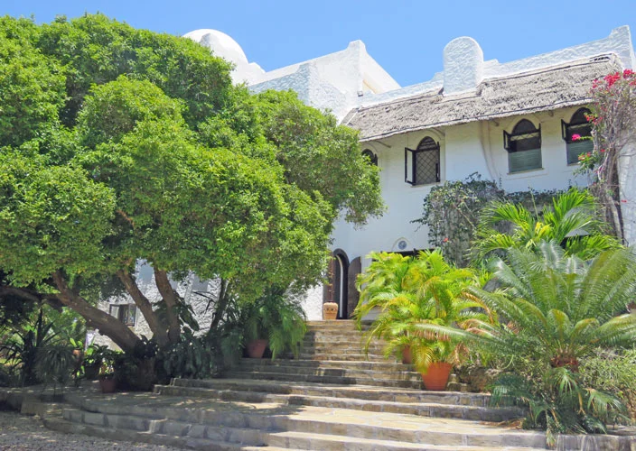 AMANI BEACH HOUSE — DiscoverWatamu