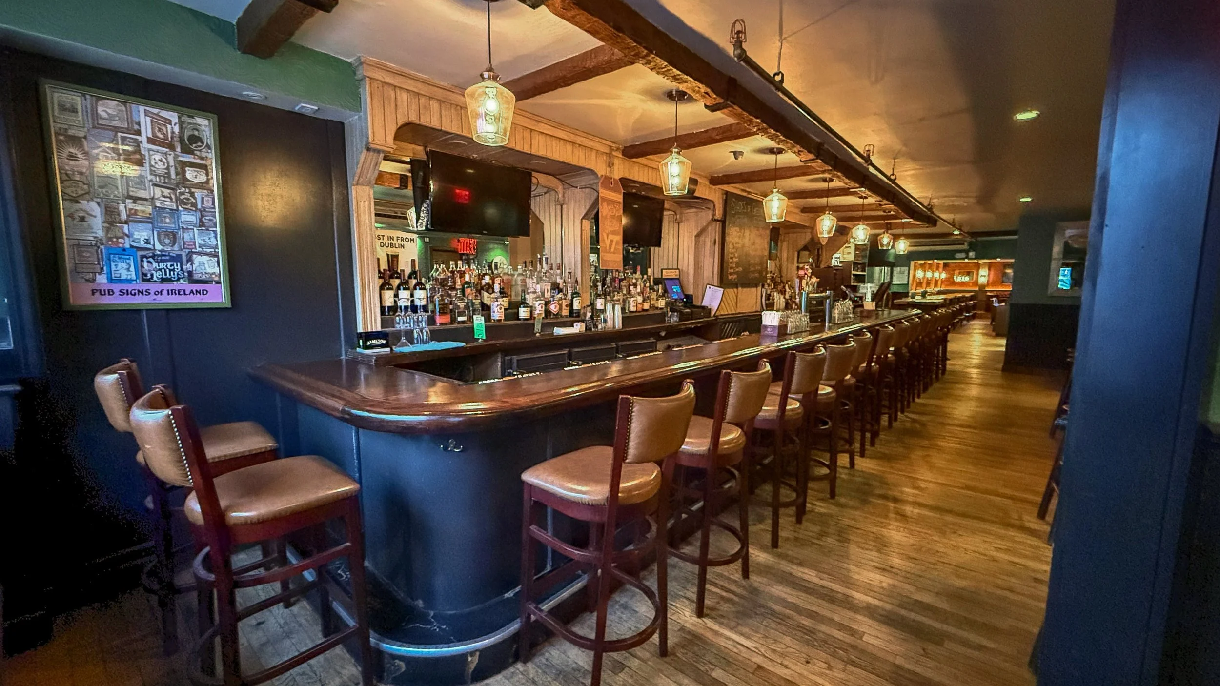 Shades of Green Pub