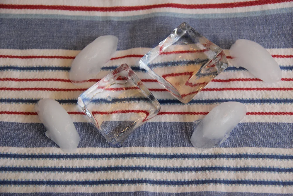 How To Make Clear Ice Cubes - Clearly Frozen ice cube tray - Clearly Frozen