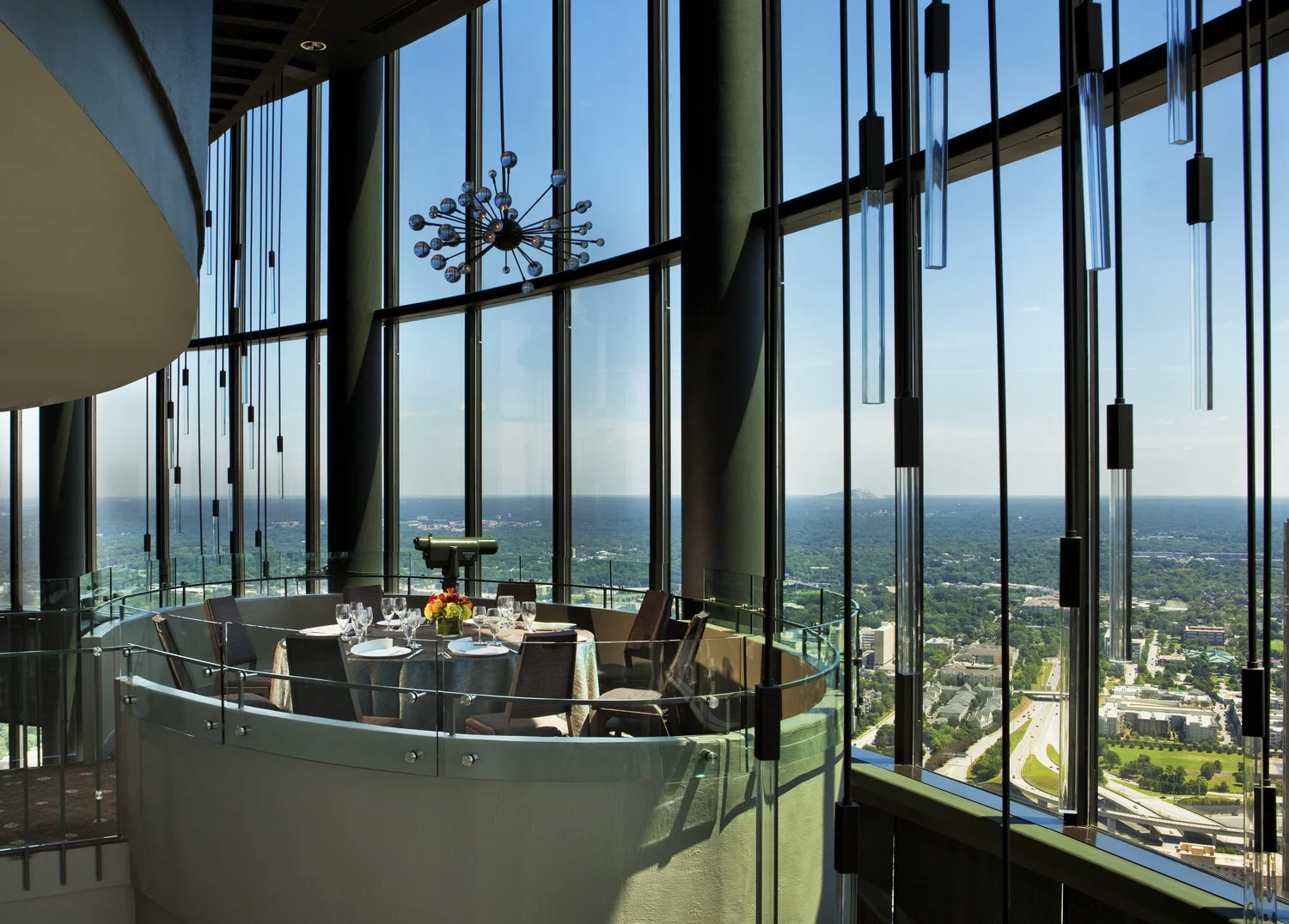 The Sun Dial Restaurant, Bar & View