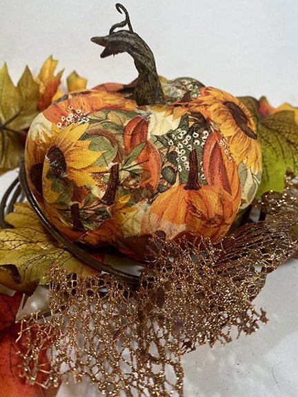 10 ideas to make cheap plastic pumpkins look classy and expensive — Sum ...