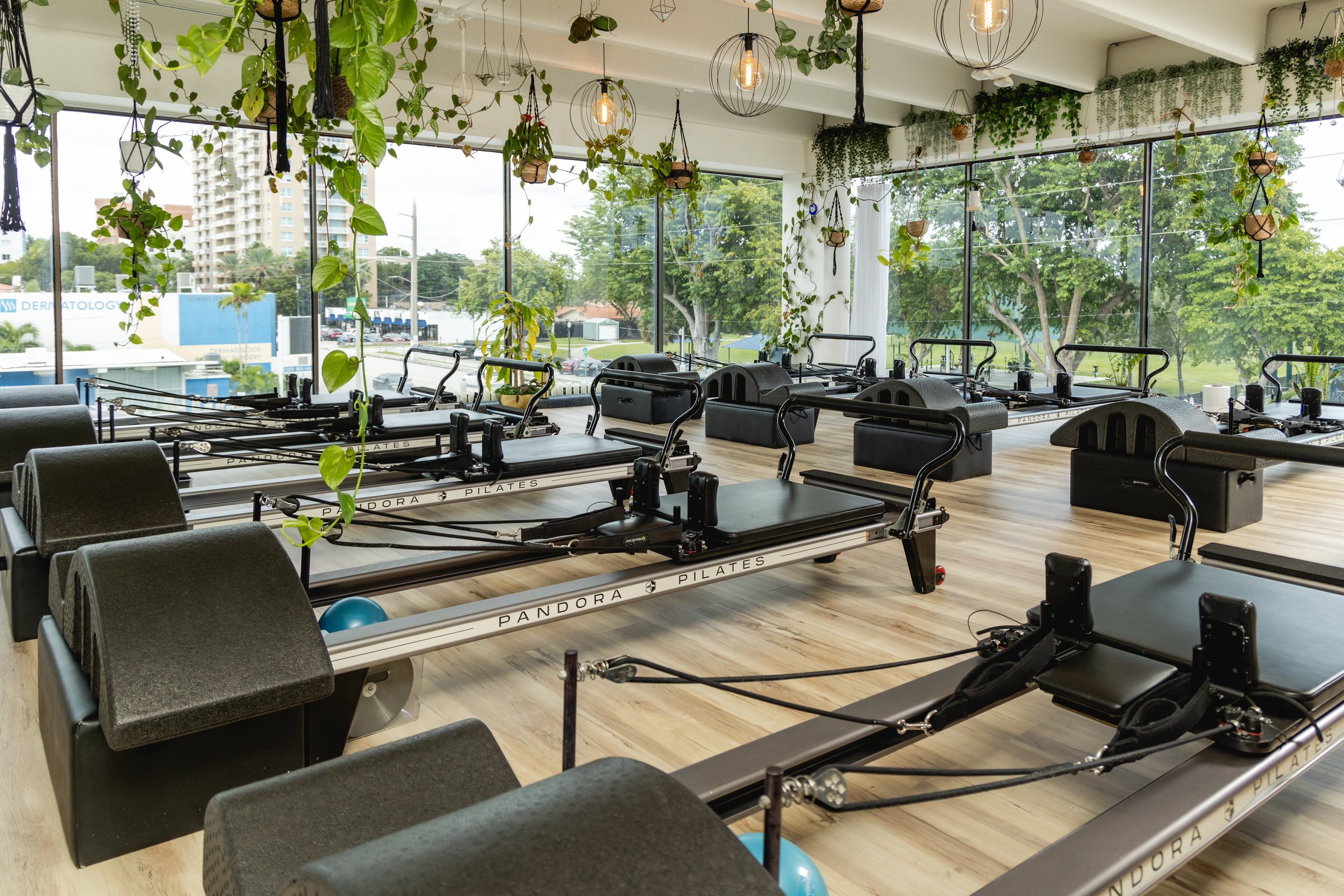 Pandora Pilates and Physical Therapy