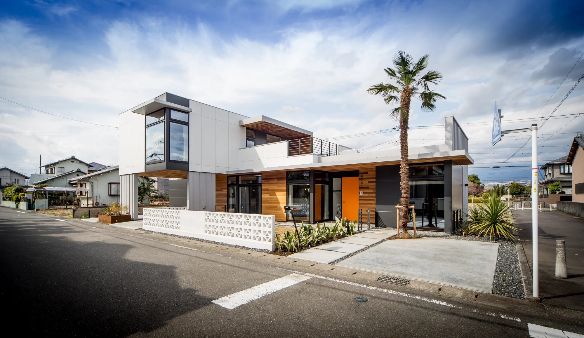 Fuji Mid-Mod — West Coast Design