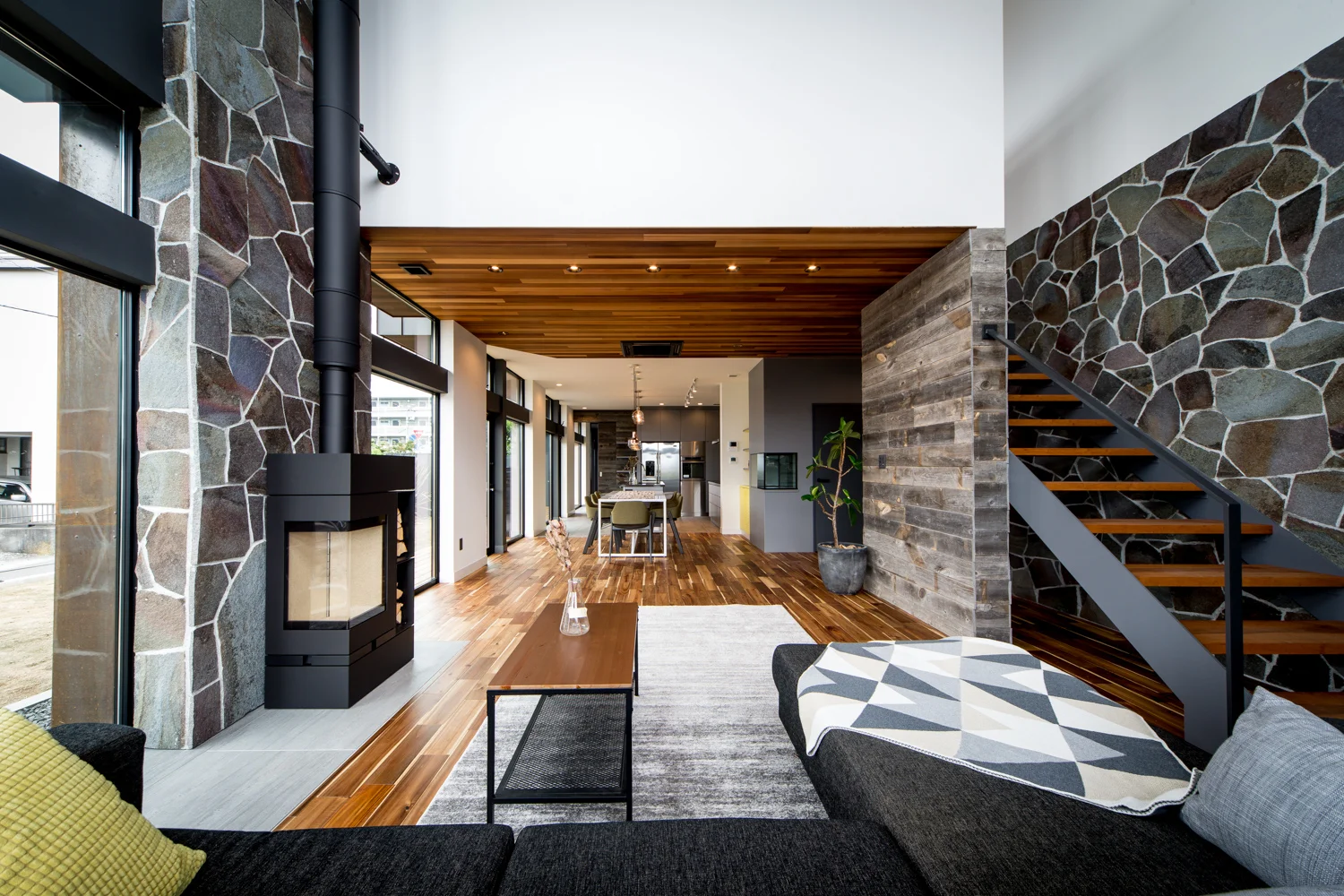 Hilltop NW Modern — West Coast Design