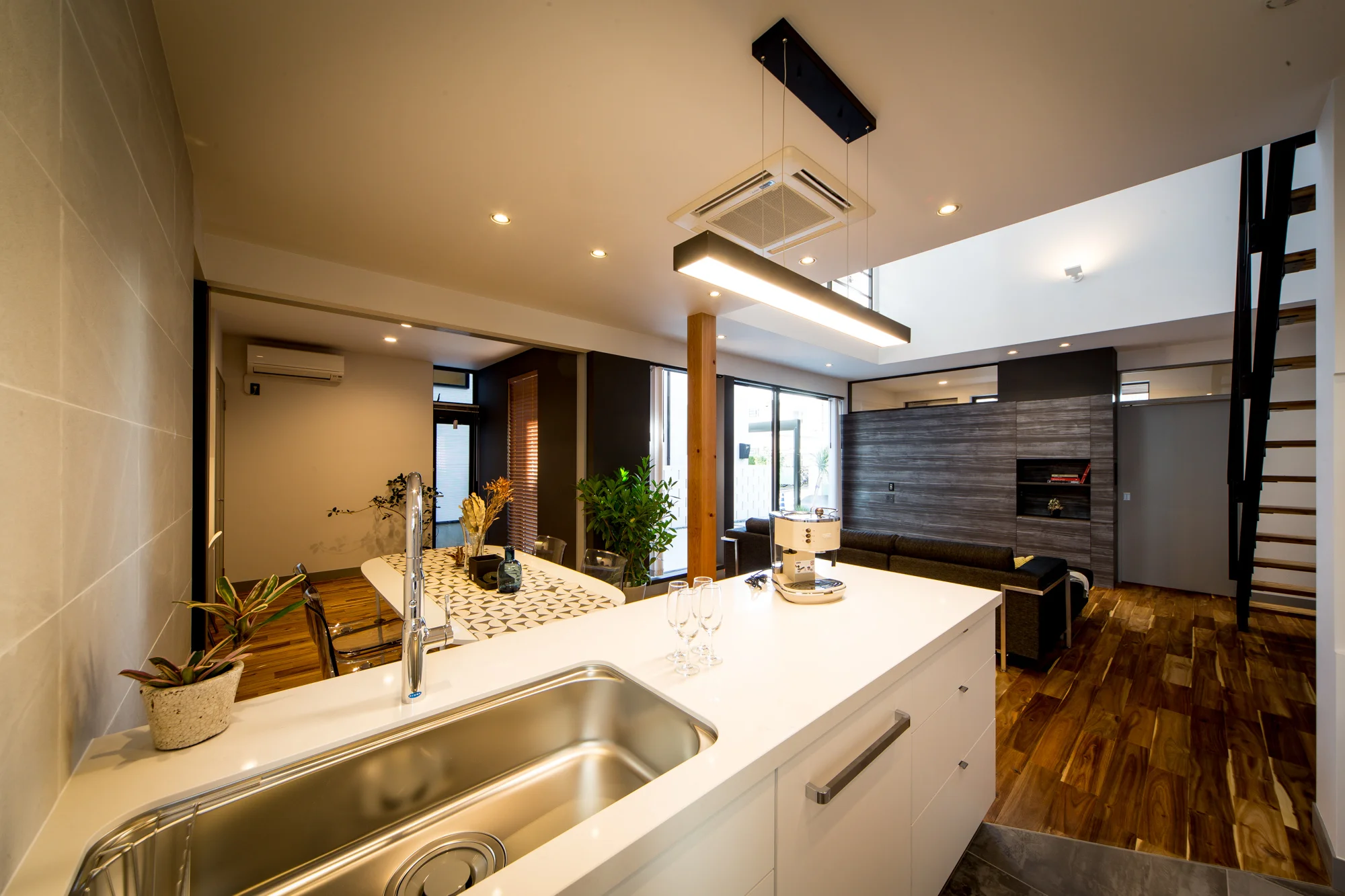 Active Compact — West Coast Design