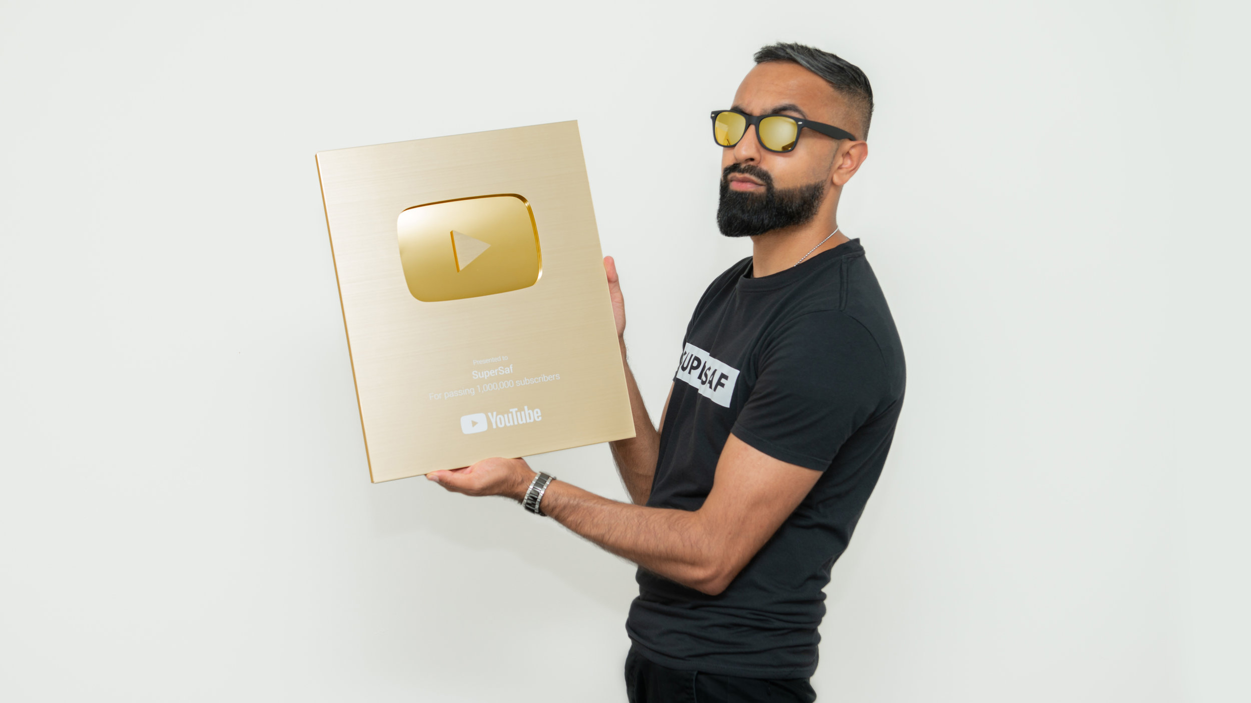 SuperSaf - One of UK's largest Tech influencers