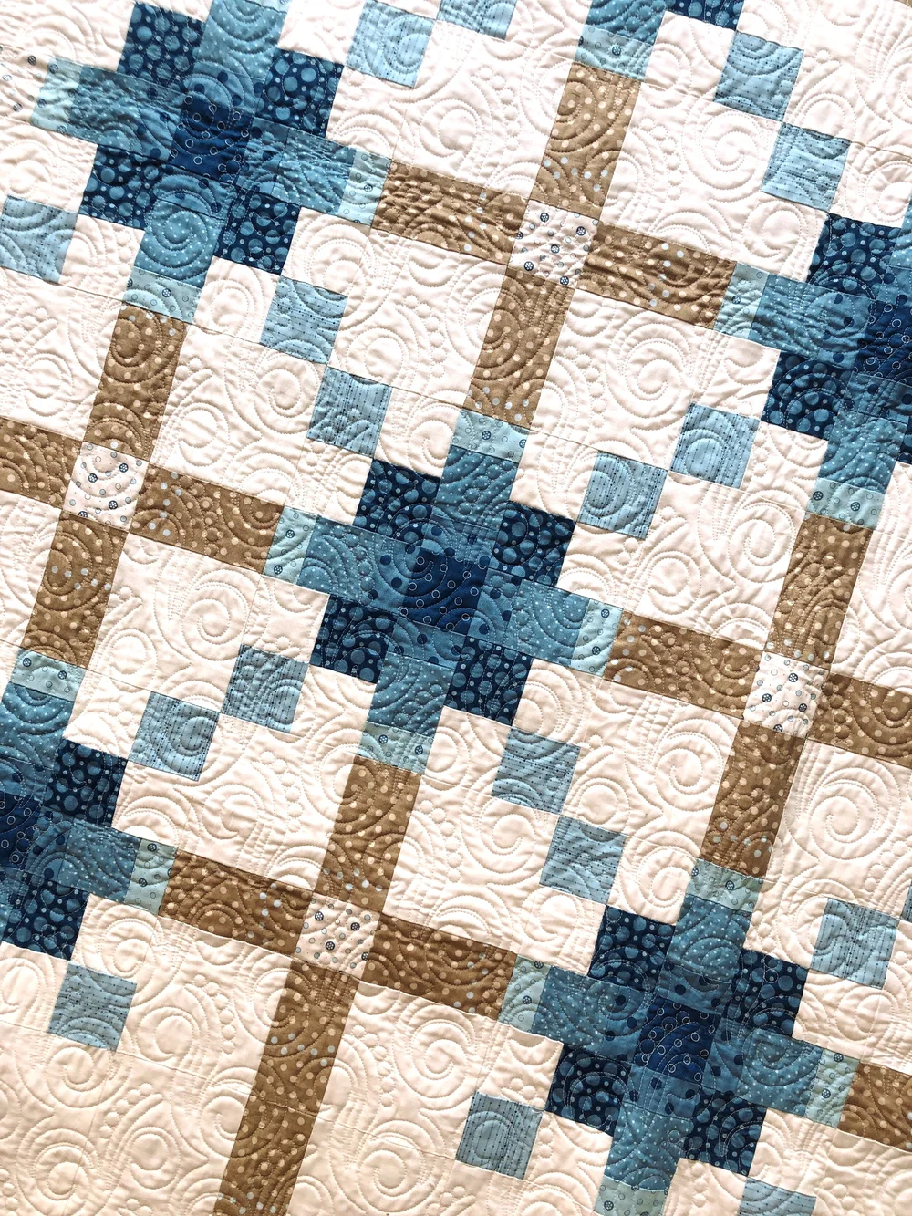 Gatekeeper Quilt Pattern in Delfina Fabric - Irish Chain goodness ...