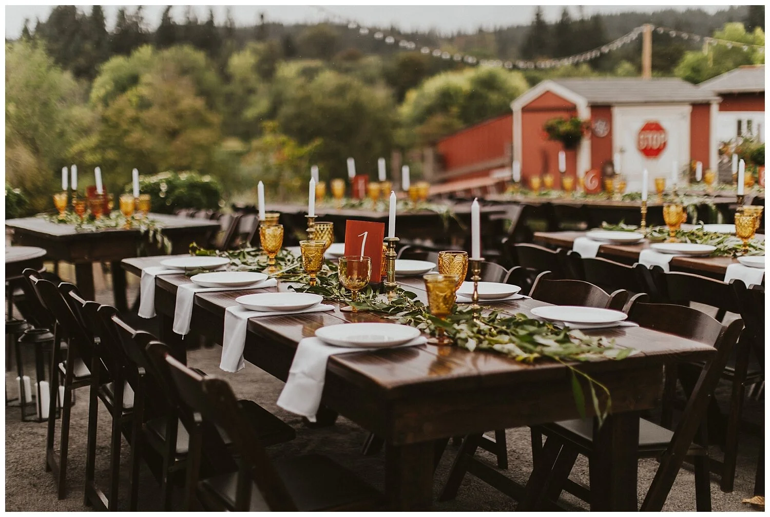 Oregon Backyard Barn Wedding // Nicole + Tanner — Mariana Tey Photography
