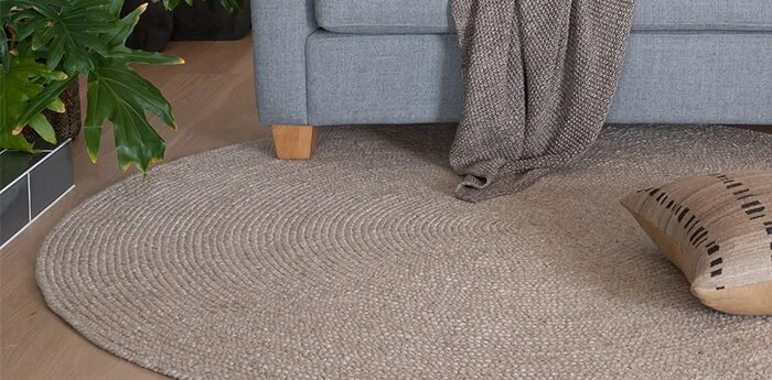 How to have a raging rug affair: the accessory that finishes your house