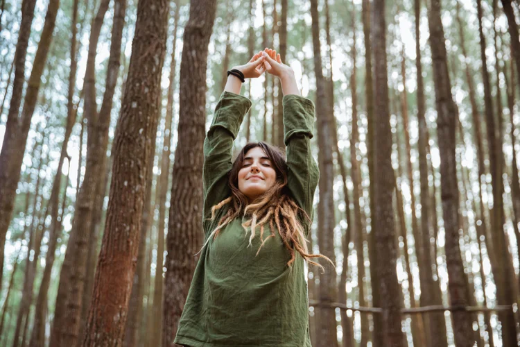 What is Natural Living? An Introduction to a Life Aligned with Nature ...