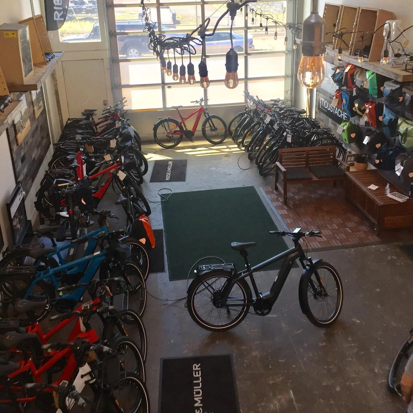 Bullitt Cargo Bikes by Larry vs Harry — Splendid Cycles