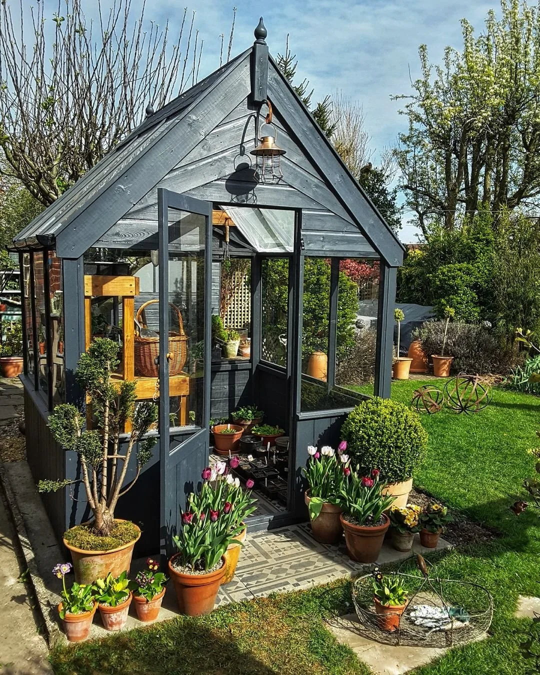 Potting Shed and She Shed Inspiration for a Dreamy Backyard — Farmhouse ...