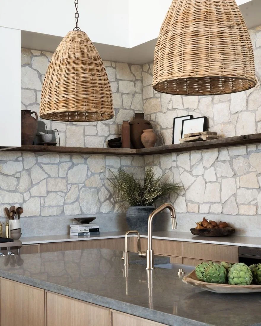 Stone Backsplash Inspiration - Design Trend Round Up — Farmhouse Living