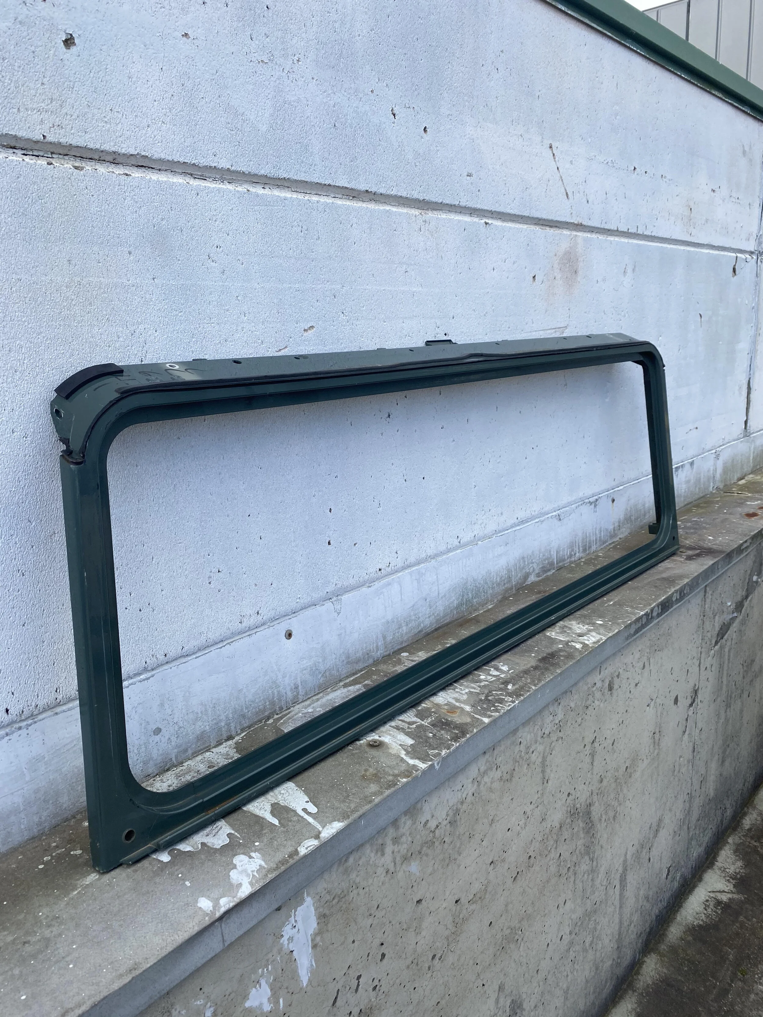 Windcscreen frame — Team Perentie