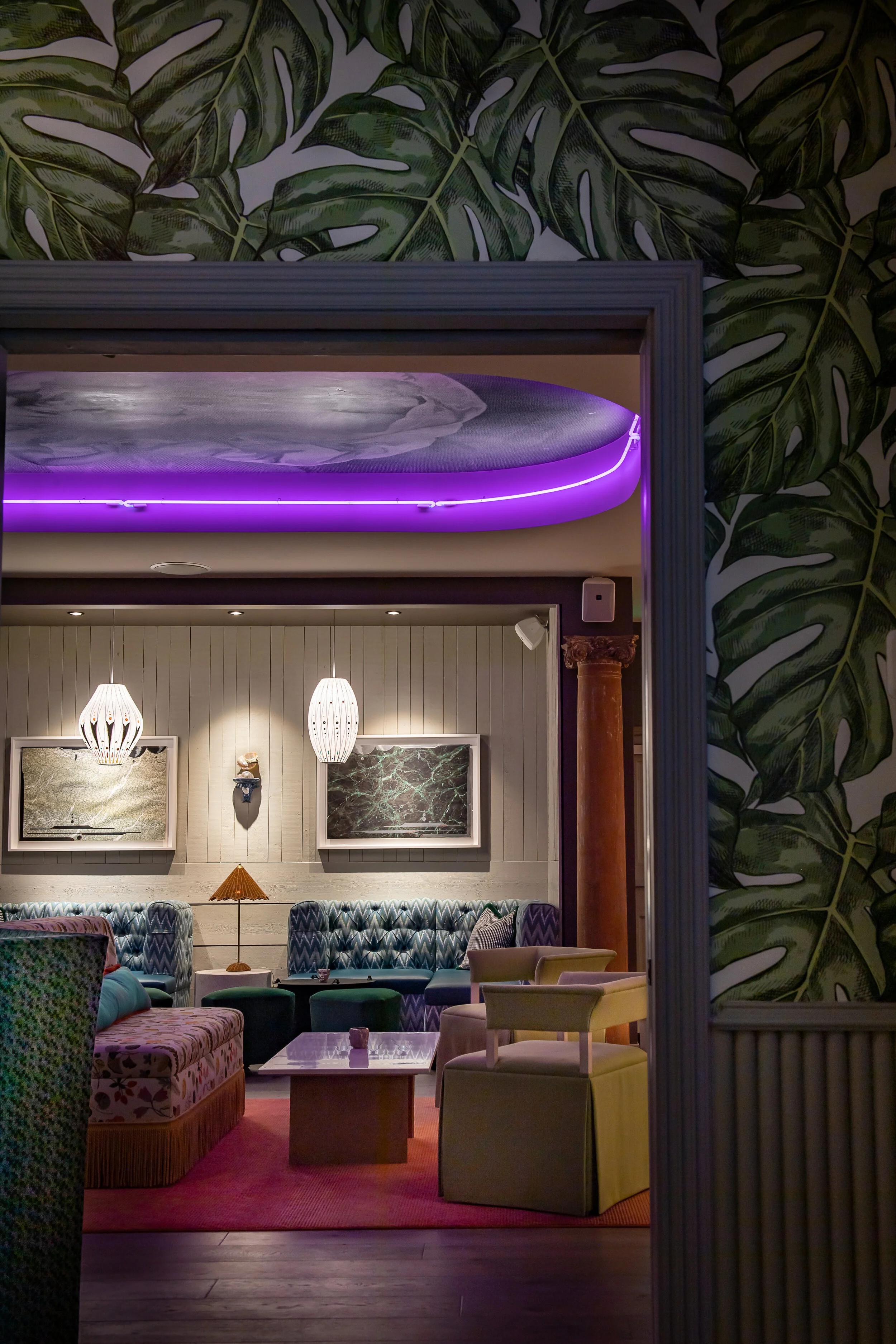 Bar Charles — The Charles Dallas