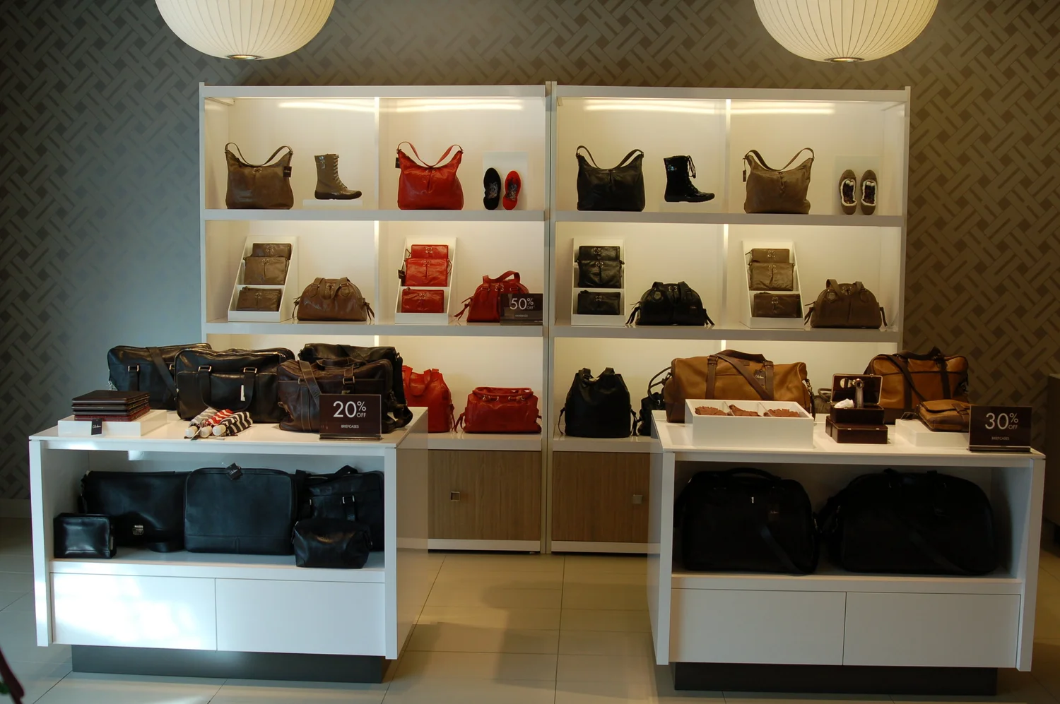 Luxury Brand Boutiques and Showroom — Ross Display