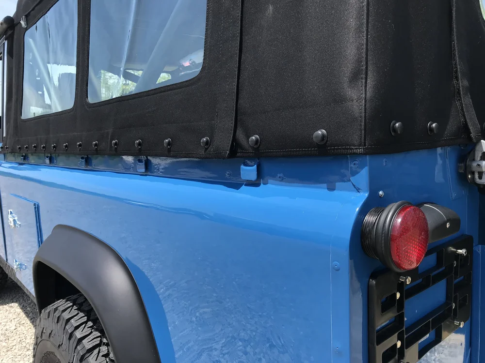 110 Tithonus Beach Runner — Brit Custom Defenders