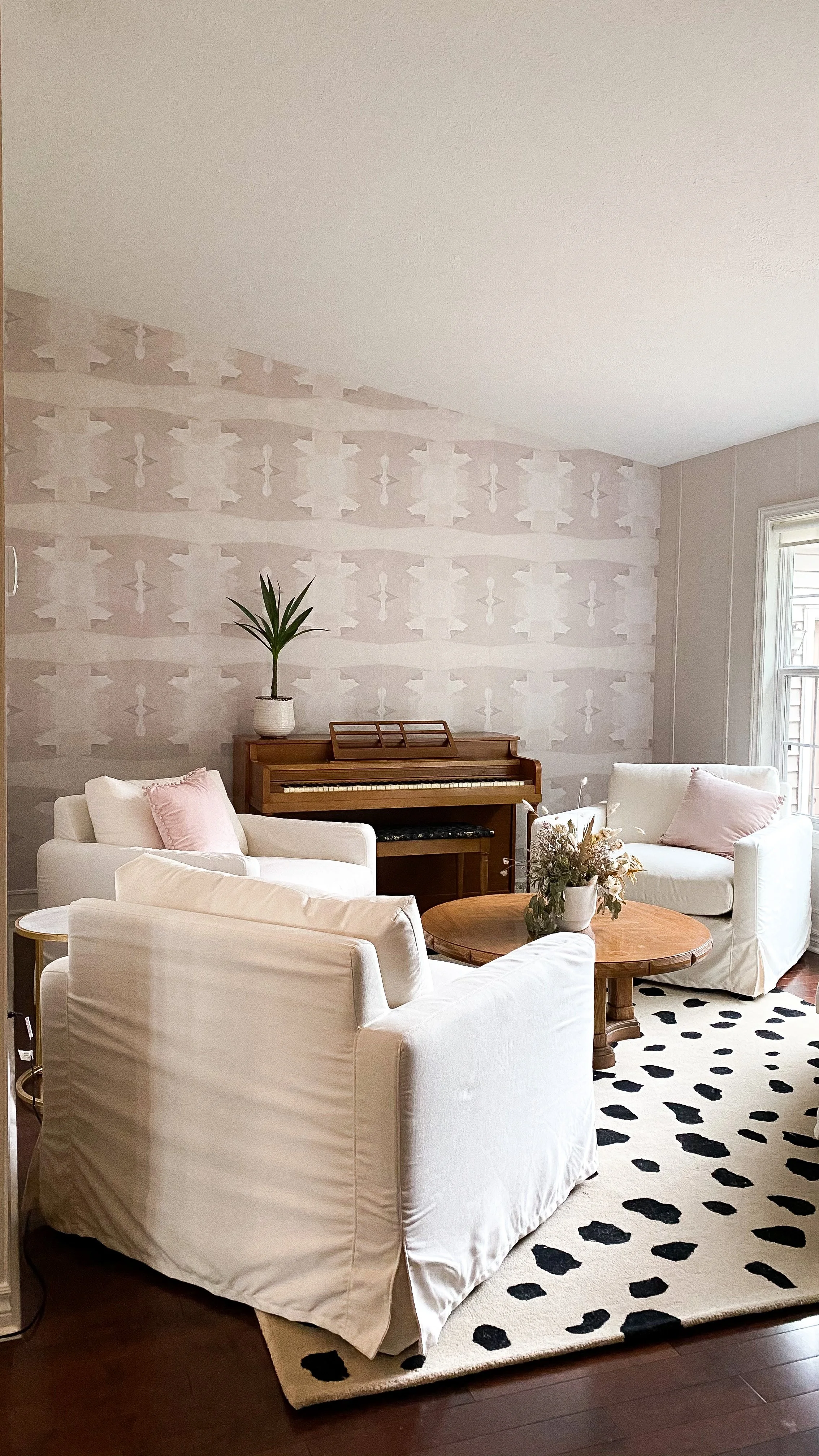 Ivory Coast | Ivory - Wallpaper — COPPER CORNERS