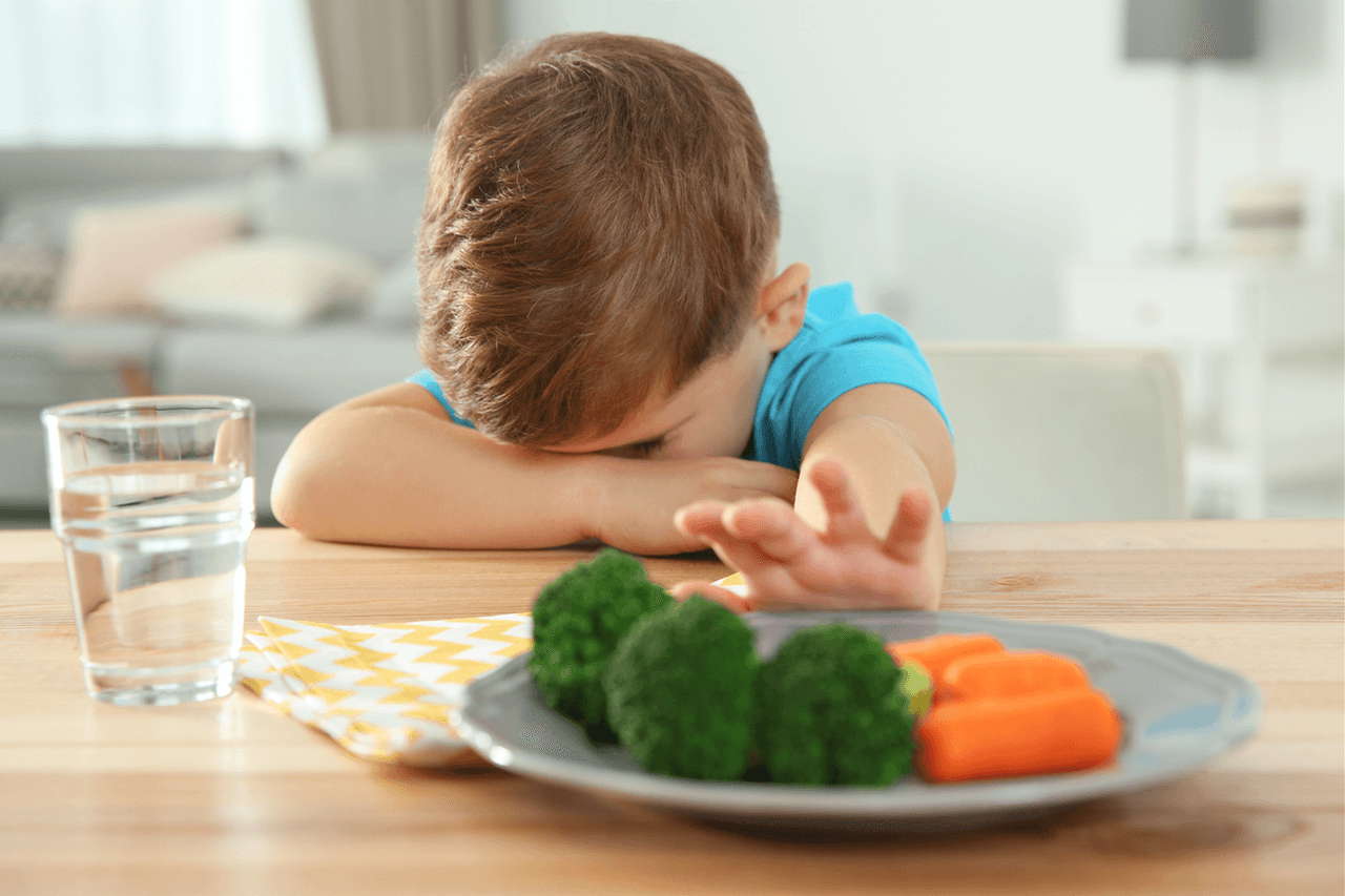 How to get a child to eat when they refuse meals — Weaning | Fussy ...