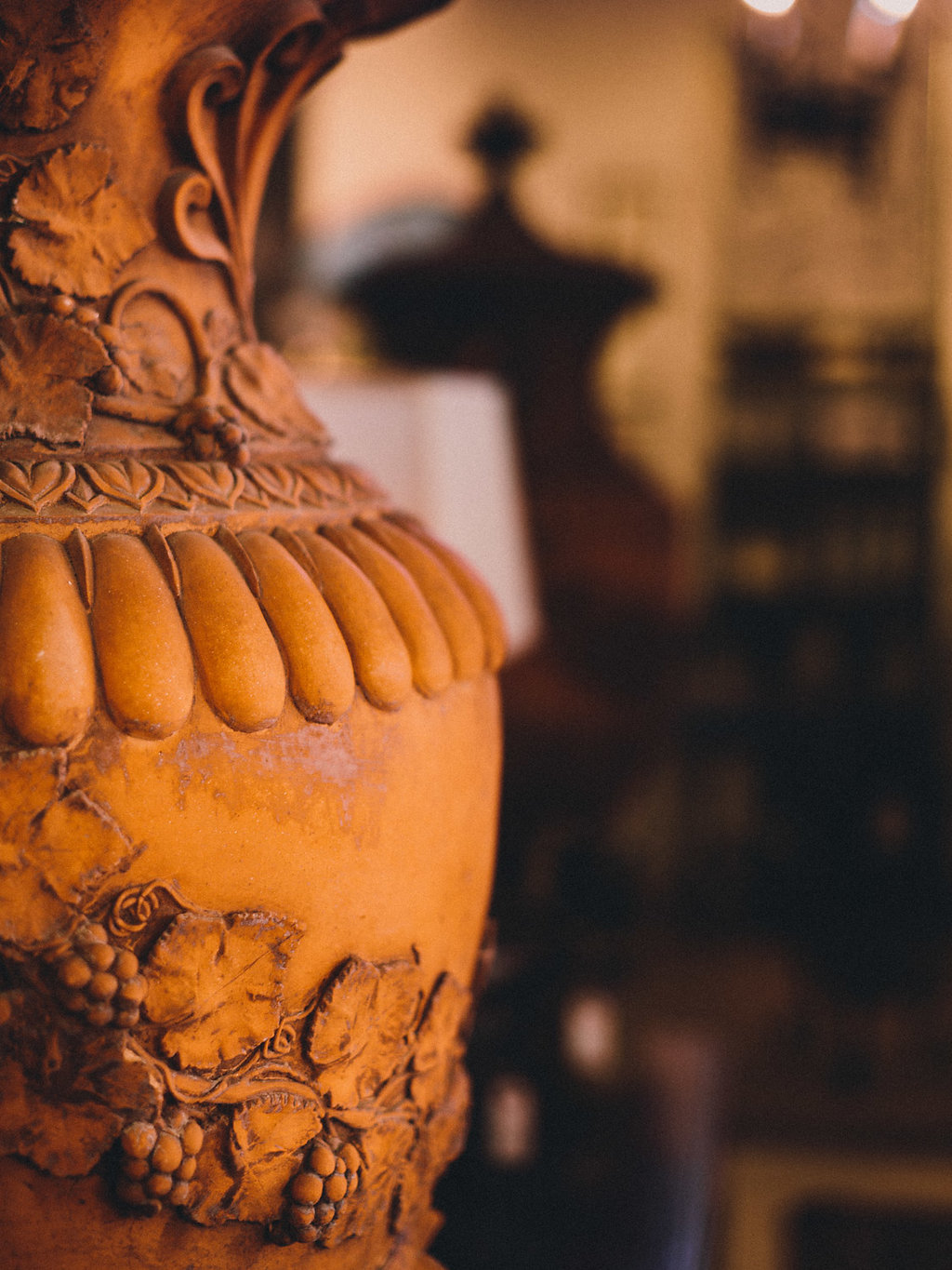 Wynsum Antiques & Interiors
