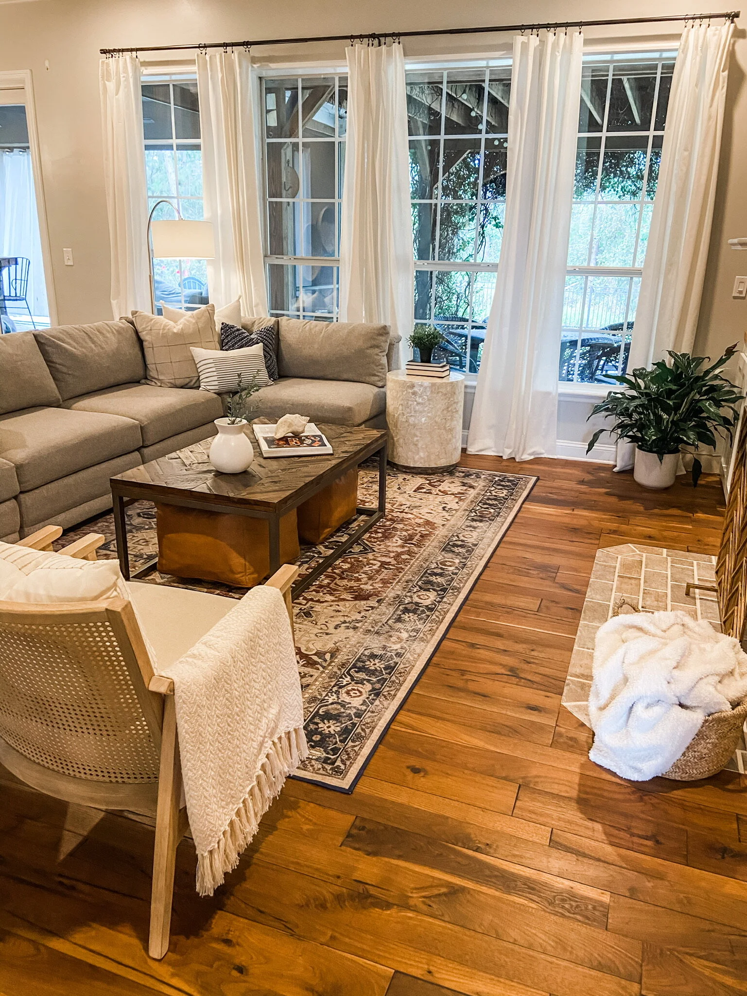 From Rustic Farmhouse to beach vibe — Welcome Home Styling