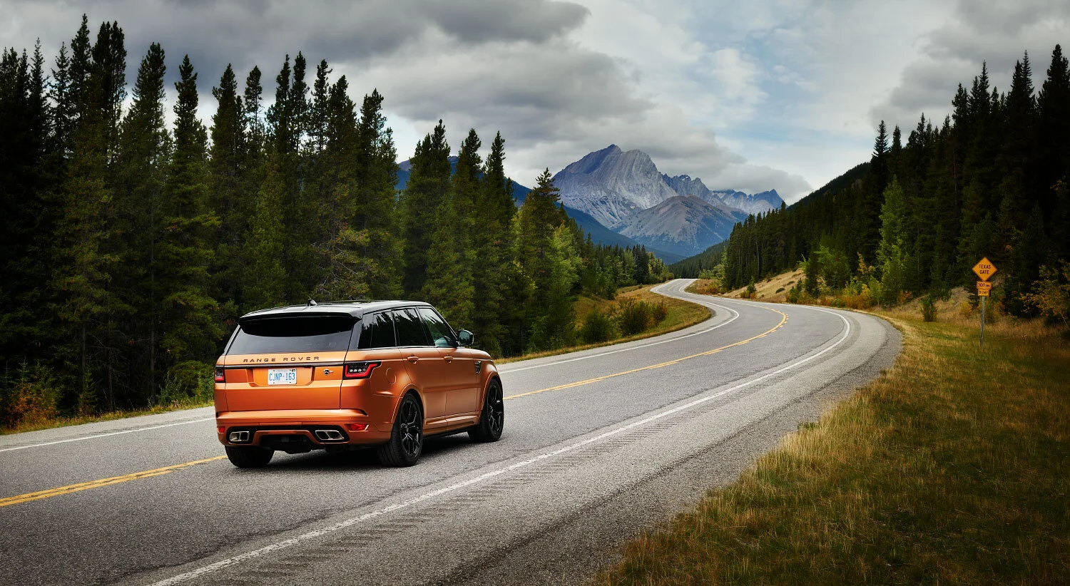 Range Rover - From Calgary to Kananaskis — Julian Calverley Photographer