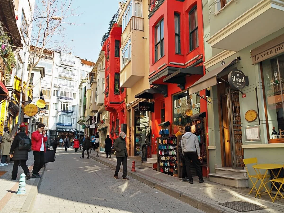 Best Areas to Stay in Istanbul in 2022 — Mog and Dog Travels