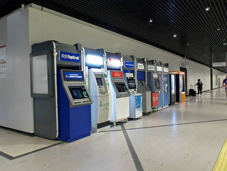How to Get From SAW Airport to Istanbul City Center (2025) — Mog and ...