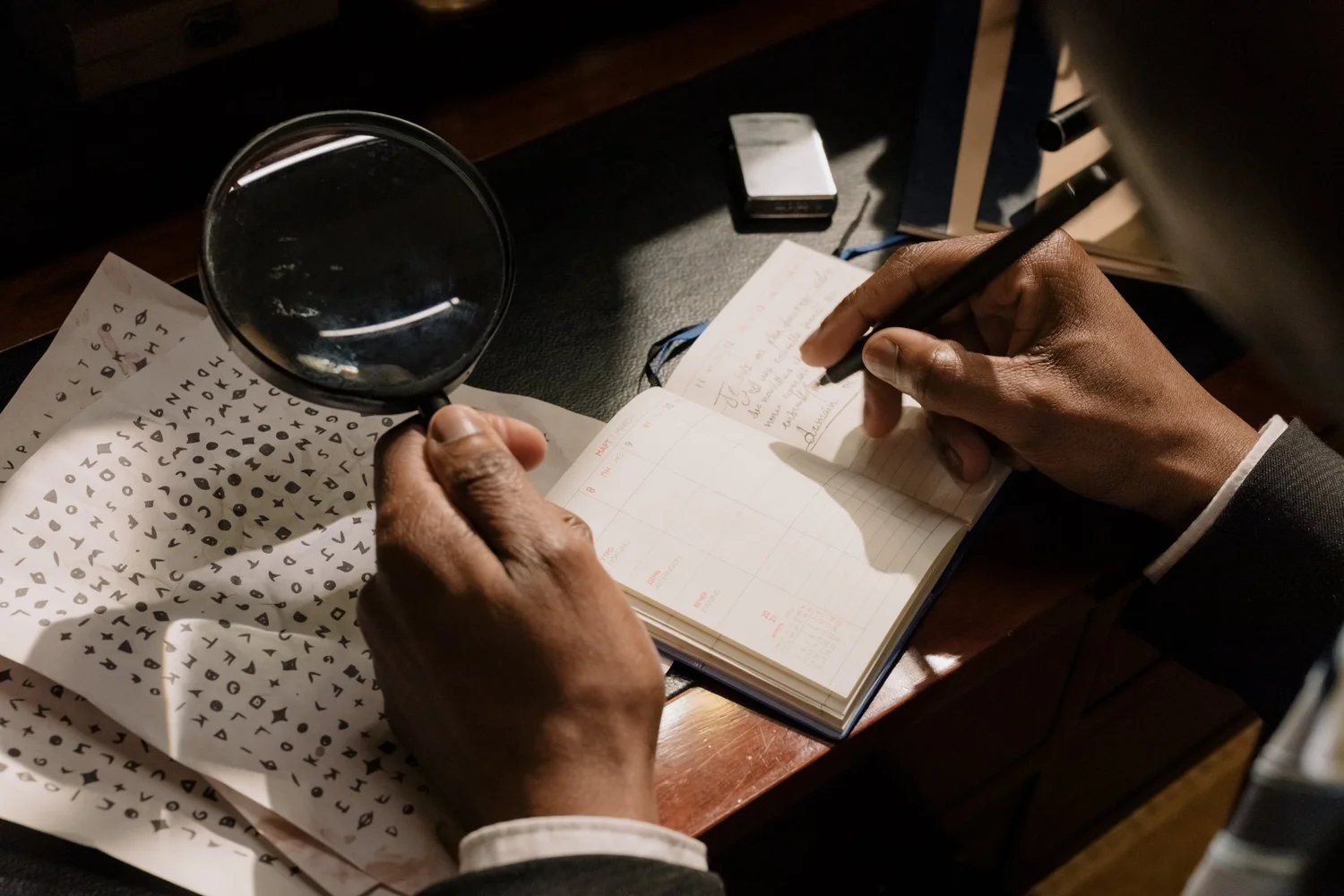 Cloak and Swagger: The History behind Sherlock Holmes' Iconic Look ...