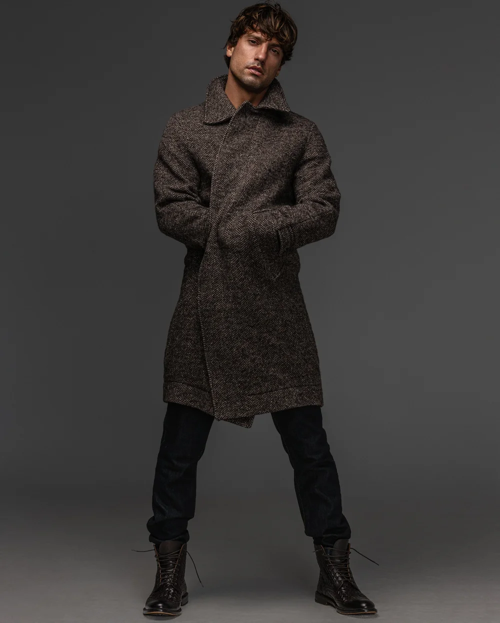 Male model David Harman at Select Models by photographer Blake Ballard ...