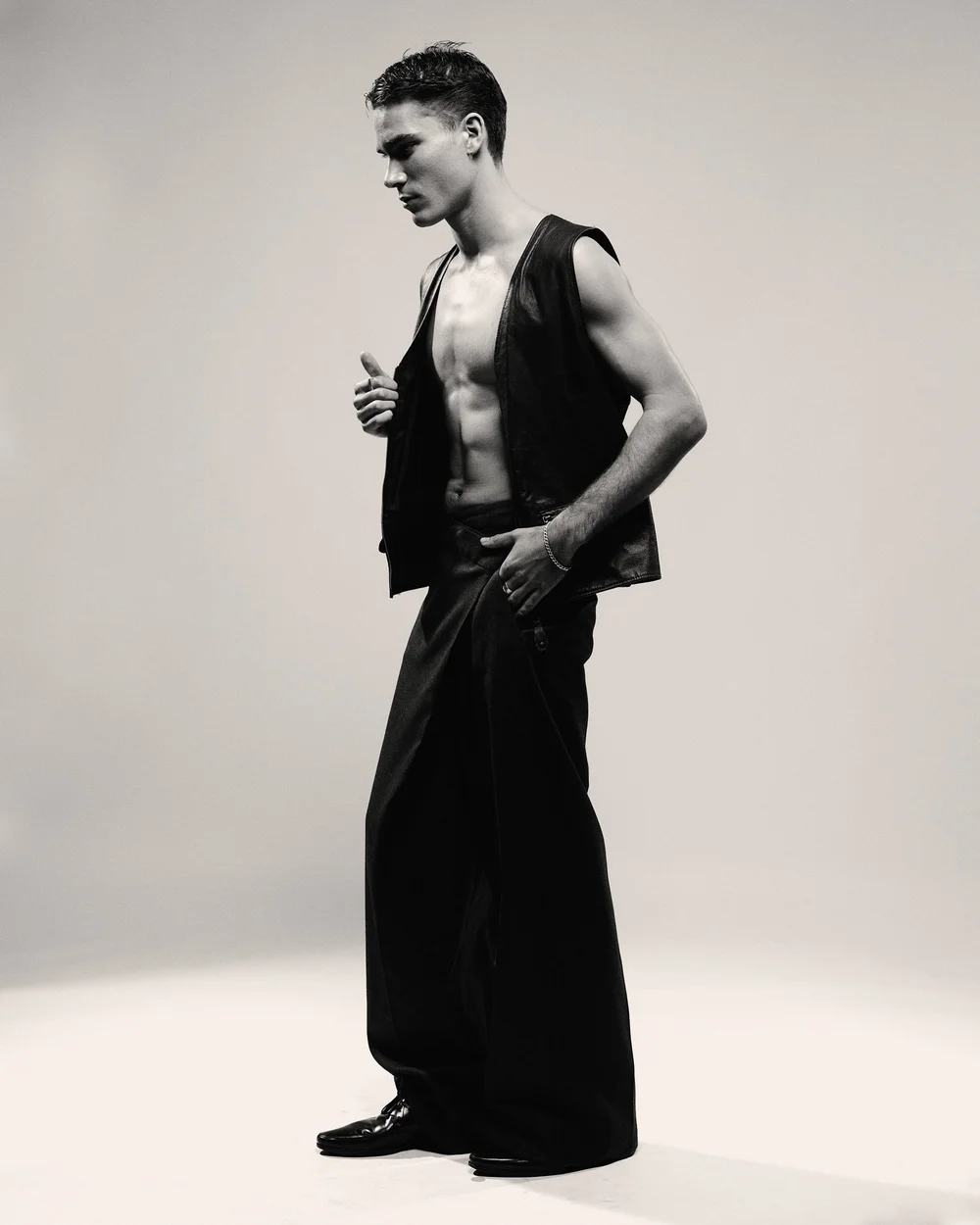 Formation - male model Louis Howells at Bella Management by ...