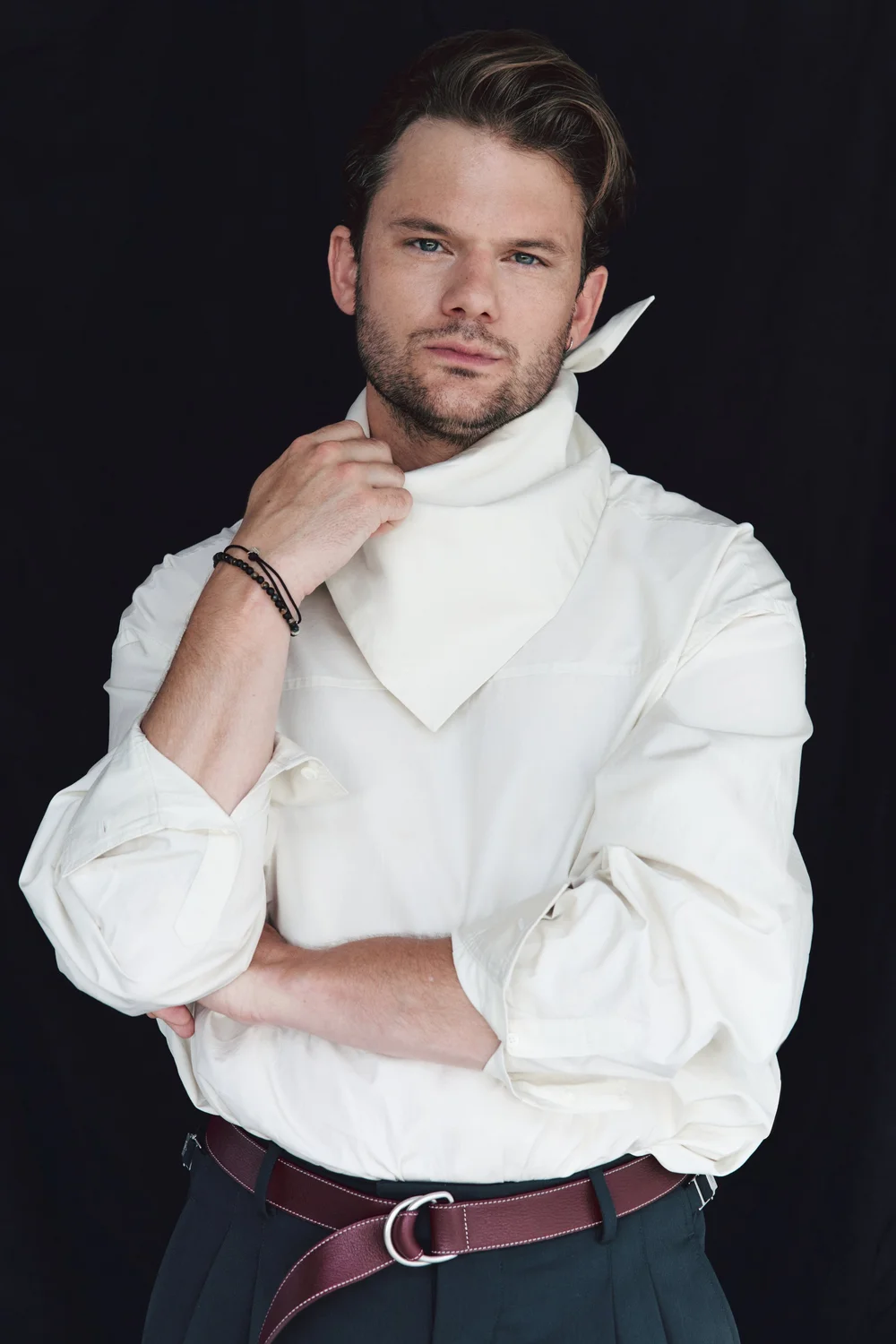 Exclusive - Jeremy Irvine on Outlander Prequel, Silent Hill ...