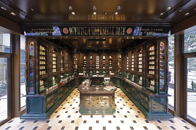 Officine Universelle Buly Unveils Visionary Tokyo Boutique in Azabudai ...